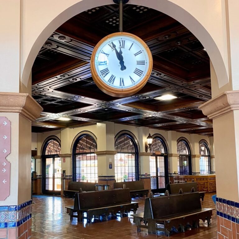 Santa Ana Metrolink Station – Station Details