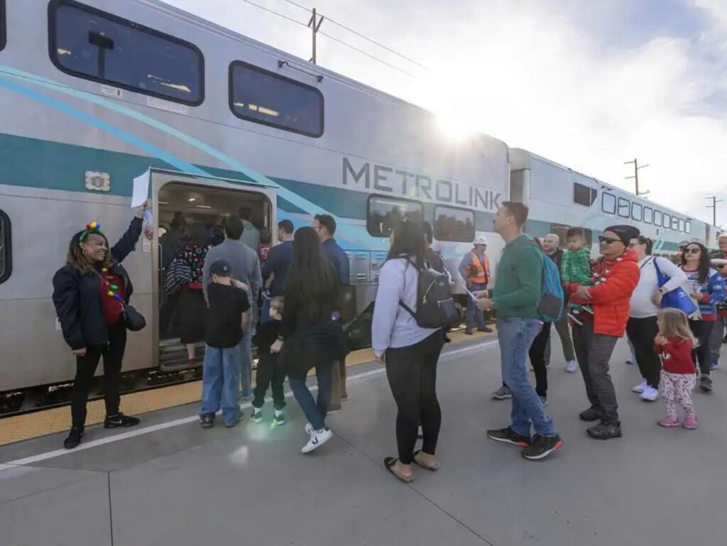 Metrolink Blue Line Schedule, Routes & Fares