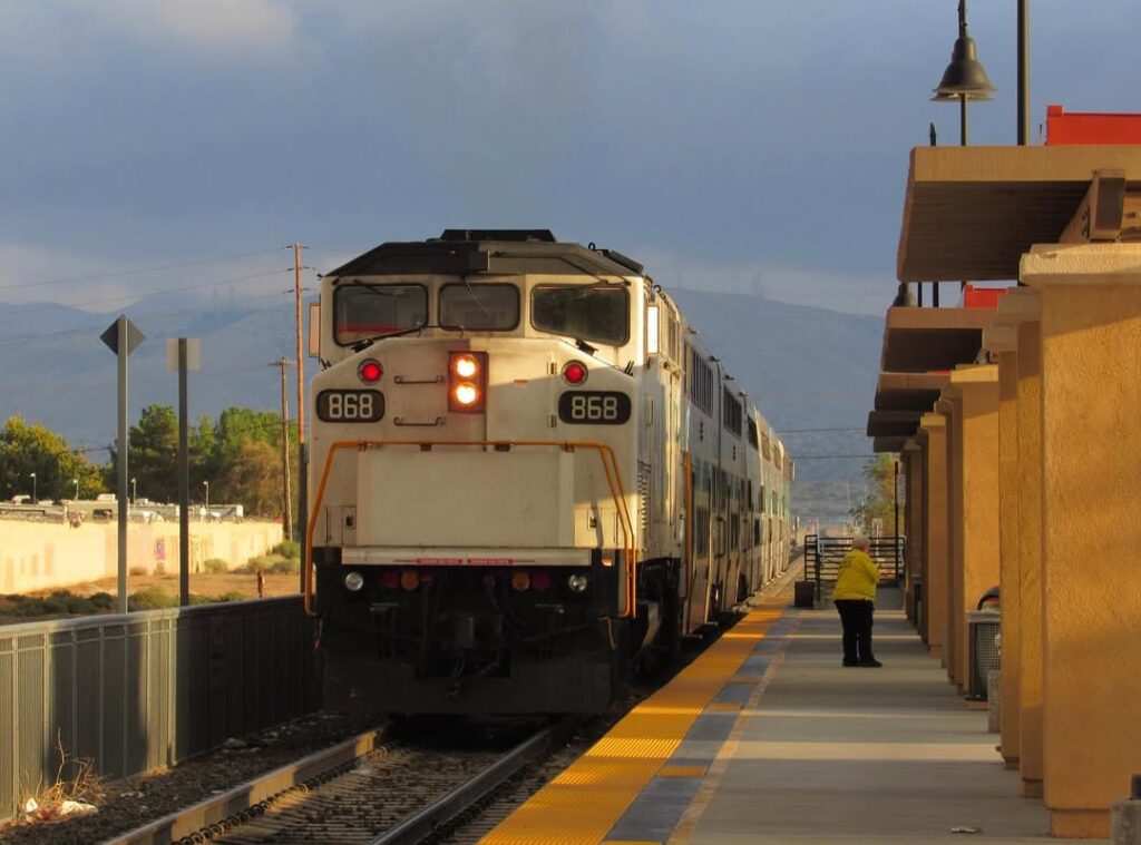 Palmdale Metrolink Station Schedule & Fares